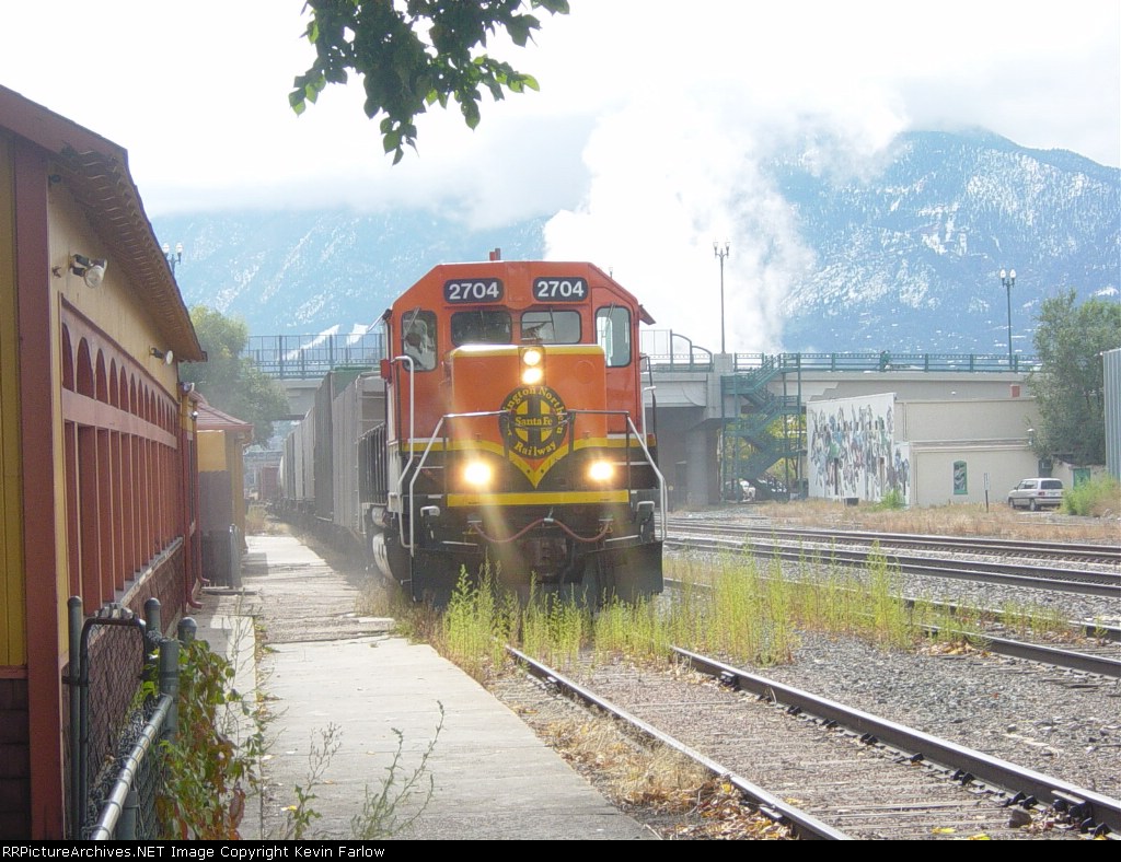 BNSF 2704